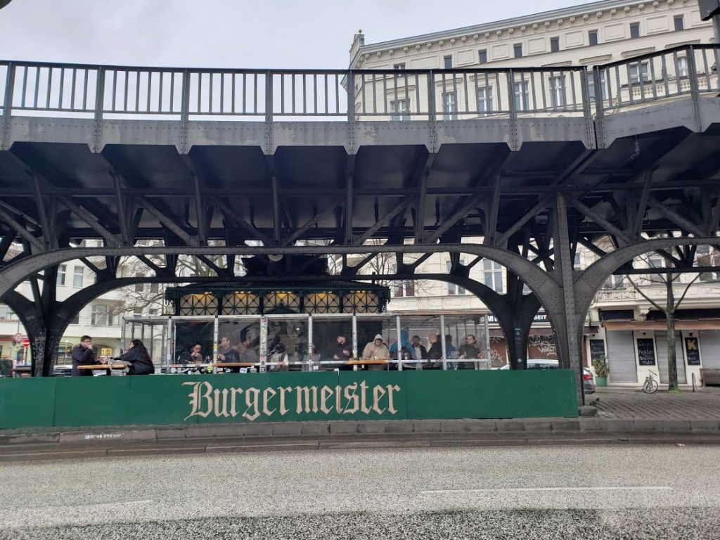 The BEST Hamburger in Berlin - Cooking Restored